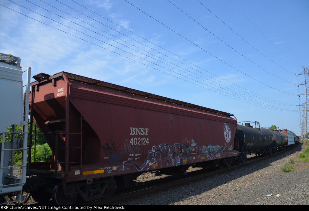 BNSF 402124